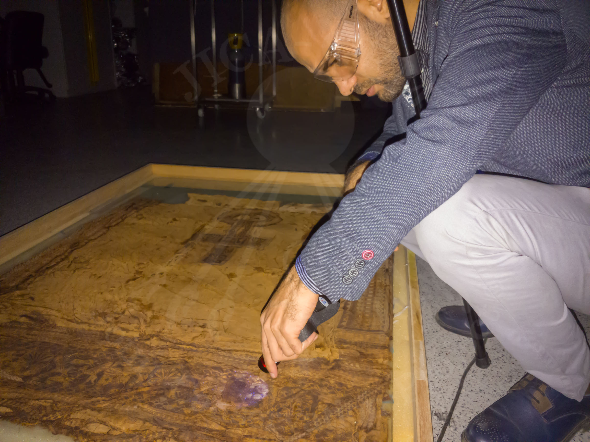 Finalizing multispectral imaging on Tutankhamun's Tunics | JICA-GEM