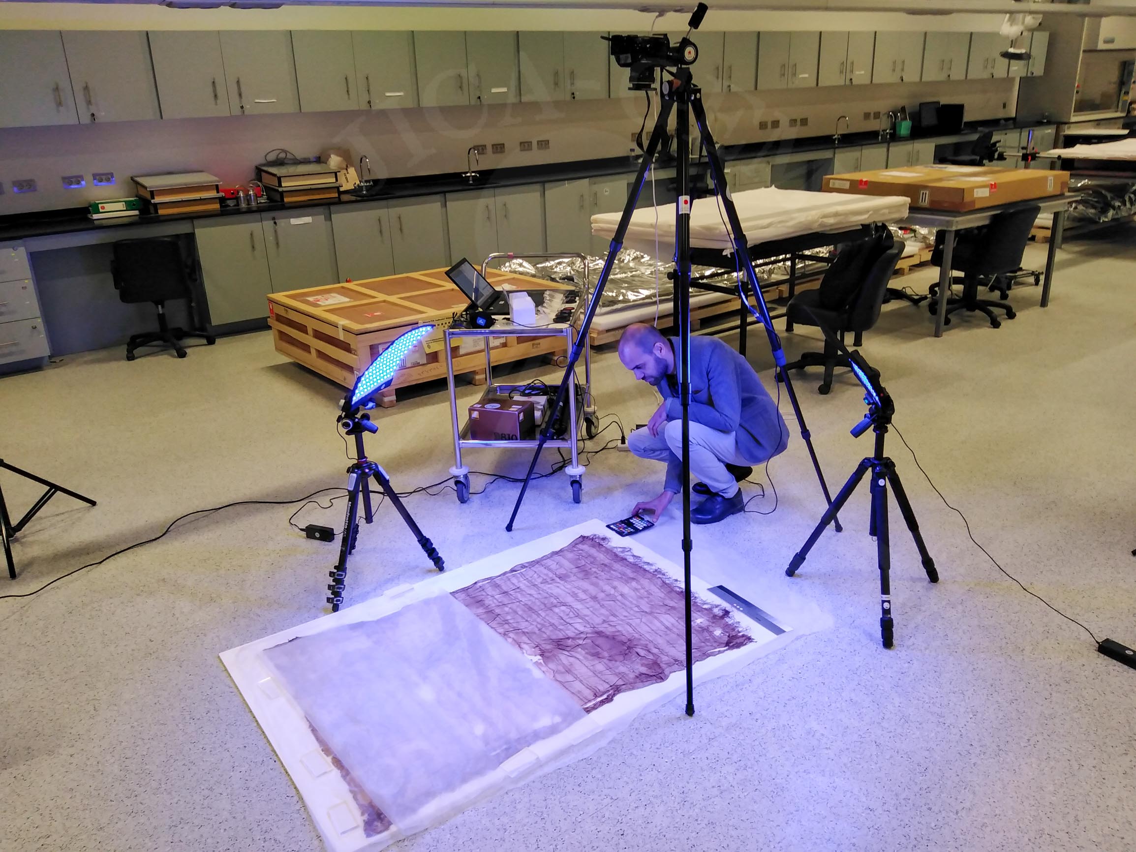 Finalizing multispectral imaging on Tutankhamun's Tunics | JICA-GEM